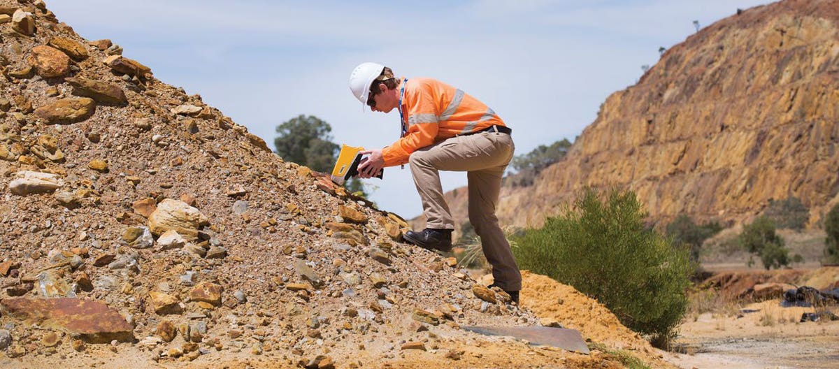 Portable XRF and XRD at the Mine Site